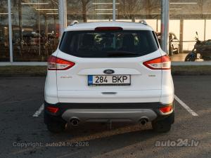 Balts Ford Kuga 2013 Tallina, ar dzinēja tilpumu 1.60 L un nobraukumu 141 tūkst. km par 6700 €, foto 6 vietnē AUTOMOTO.COM.LV