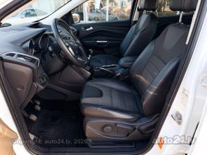 Balts Ford Kuga 2013 Tallina, ar dzinēja tilpumu 1.60 L un nobraukumu 141 tūkst. km par 6700 €, foto 11 vietnē AUTOMOTO.COM.LV