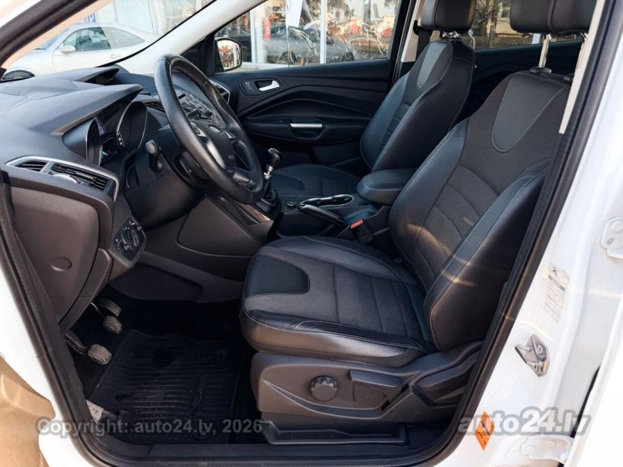 Balts Ford Kuga 2013 Tallina, ar dzinēja tilpumu 1.60 L un nobraukumu 141 tūkst. km par 6700 €, foto 11 vietnē AUTOMOTO.COM.LV