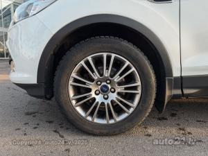 Balts Ford Kuga 2013 Tallina, ar dzinēja tilpumu 1.60 L un nobraukumu 141 tūkst. km par 6700 €, foto 22 vietnē AUTOMOTO.COM.LV
