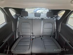 White Ford Kuga 2022 in Tartu, with an engine capacity of 1.50 L and mileage of 170 thousand km for 14999 €, photo 10 on AUTOMOTO.COM.LV