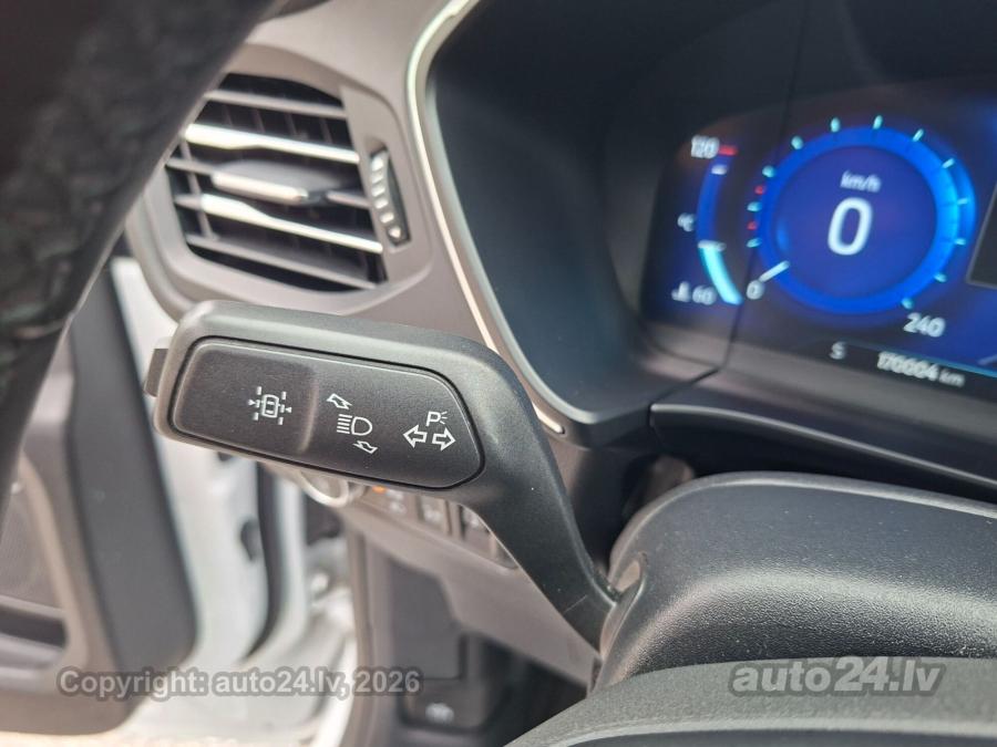 White Ford Kuga 2022 in Tartu, with an engine capacity of 1.50 L and mileage of 170 thousand km for 14999 €, photo 20 on AUTOMOTO.COM.LV