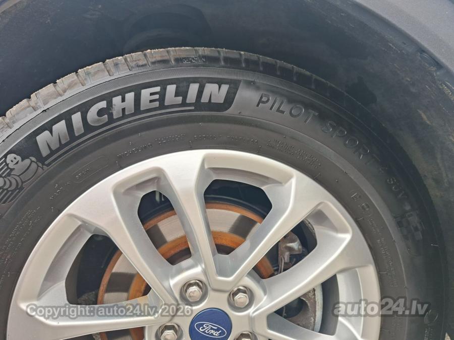 White Ford Kuga 2022 in Tartu, with an engine capacity of 1.50 L and mileage of 170 thousand km for 14999 €, photo 23 on AUTOMOTO.COM.LV