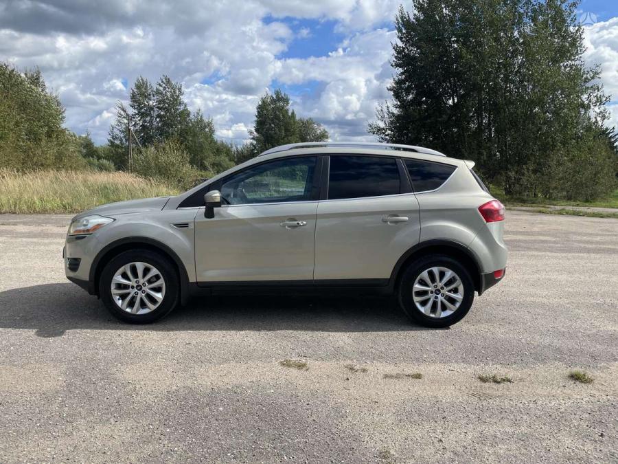 Dzeltens Ford Kuga 2009 Ukmergė, ar dzinēja tilpumu 2.00 L un nobraukumu 255 tūkst. km par 3100 €, foto 9 vietnē AUTOMOTO.COM.LV