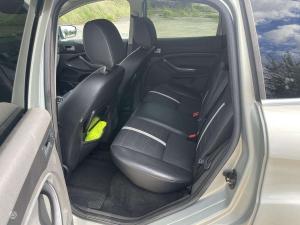Dzeltens Ford Kuga 2009 Ukmergė, ar dzinēja tilpumu 2.00 L un nobraukumu 255 tūkst. km par 3100 €, foto 15 vietnē AUTOMOTO.COM.LV