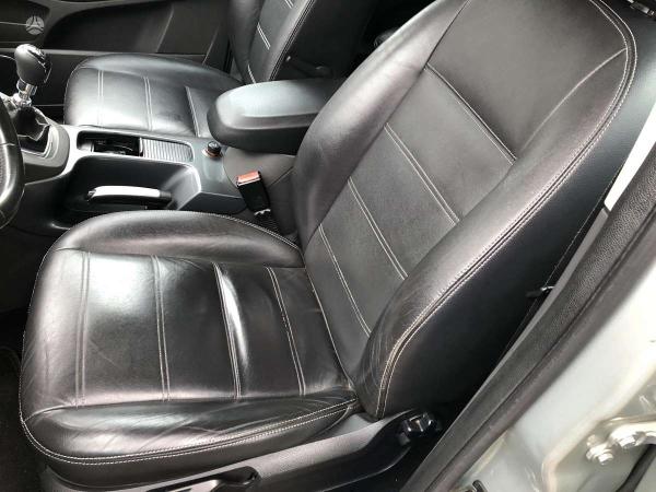 Dzeltens Ford Kuga 2010 Panevēža, ar dzinēja tilpumu 2.00 L un nobraukumu 235 tūkst. km par 5500 €, foto 8 vietnē AUTOMOTO.COM.LV