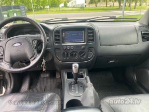 Black Ford Maverick 2004 in Tallinn, with an engine capacity of 3.00 L and mileage of 328 thousand km for 990 €, photo 4 on AUTOMOTO.COM.LV