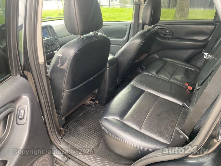 Black Ford Maverick 2004 in Tallinn, with an engine capacity of 3.00 L and mileage of 328 thousand km for 990 €, photo 14 on AUTOMOTO.COM.LV