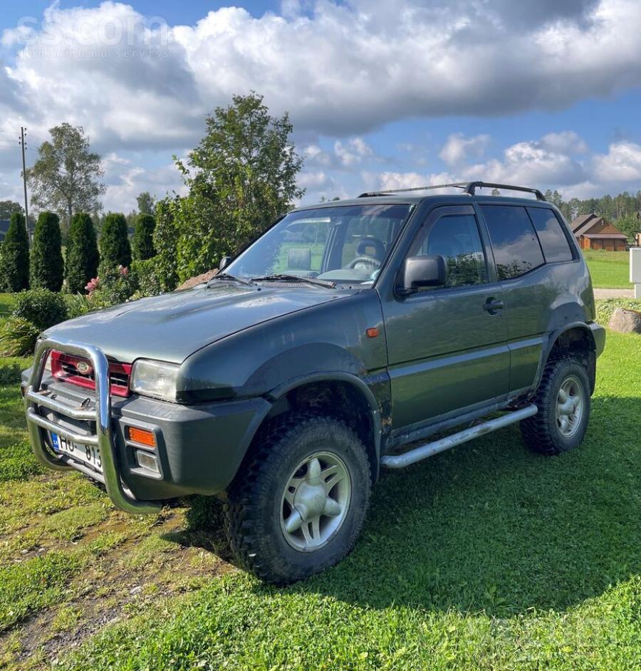 Green Ford Maverick 1994 in Talsi, with an engine capacity of 2.70 L and mileage of 376 thousand km for 1700 €, photo 3 on AUTOMOTO.COM.LV