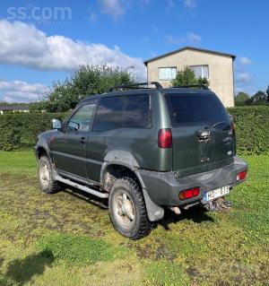 Green Ford Maverick 1994 in Talsi, with an engine capacity of 2.70 L and mileage of 376 thousand km for 1700 €, photo 4 on AUTOMOTO.COM.LV