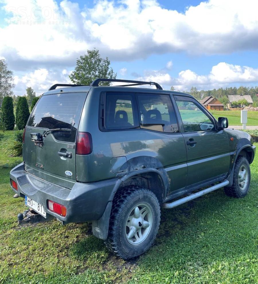 Green Ford Maverick 1994 in Talsi, with an engine capacity of 2.70 L and mileage of 376 thousand km for 1700 €, photo 5 on AUTOMOTO.COM.LV