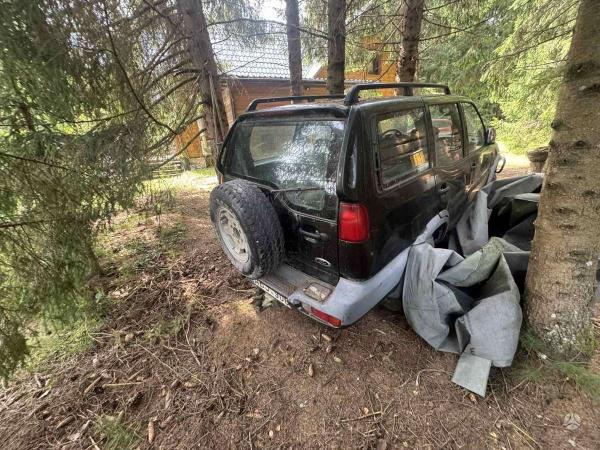 Zaļš Ford Maverick 1997 Viļņa, ar dzinēja tilpumu 2.66 L un nobraukumu 270 tūkst. km par 600 €, foto 9 vietnē AUTOMOTO.COM.LV