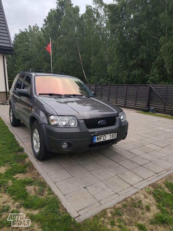 Grey Ford Maverick 2005 in Siauliai, with an engine capacity of 2.30 L and mileage of 218 thousand km for 3475 €, photo 1 on AUTOMOTO.COM.LV