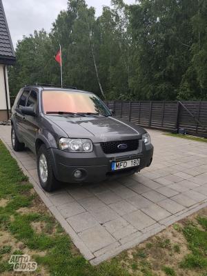Grey Ford Maverick 2005 in Siauliai, with an engine capacity of 2.30 L and mileage of 218 thousand km for 3475 €, photo  on AUTOMOTO.COM.LV