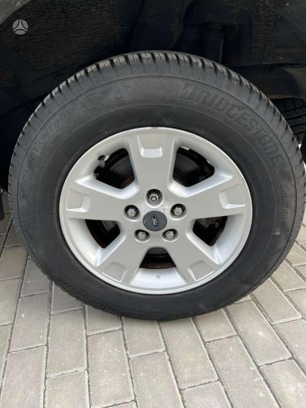 Pelēks Ford Maverick 2006 Marijampole, ar dzinēja tilpumu 2.26 L un nobraukumu 126 tūkst. km par 2850 €, foto 10 vietnē AUTOMOTO.COM.LV