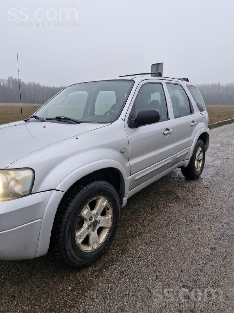 Grey Ford Maverick 2007 in Ogre, with an engine capacity of 2.30 L and mileage of 340 thousand km for 1100 €, photo 1 on AUTOMOTO.COM.LV