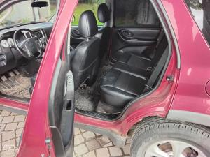 Sarkans Ford Maverick 2006 Kauņa, ar dzinēja tilpumu 2.30 L un nobraukumu 297 tūkst. km par 3500 €, foto 7 vietnē AUTOMOTO.COM.LV