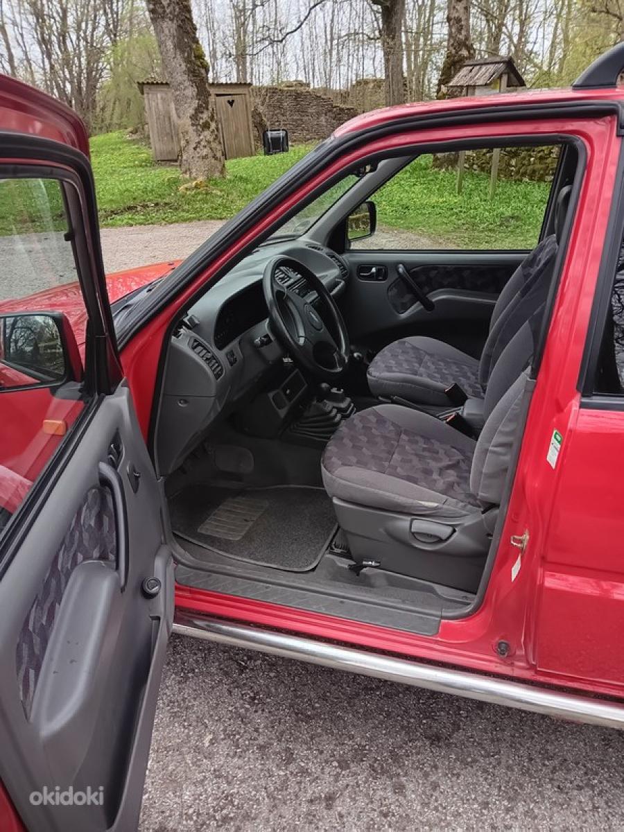 Sarkans Ford Maverick 1995 Tallina, ar dzinēja tilpumu 2.40 L un nobraukumu 231 tūkst. km par 3300 €, foto 19 vietnē AUTOMOTO.COM.LV