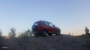 Sarkans Ford Maverick 1995 Tallina, ar dzinēja tilpumu 2.40 L un nobraukumu 231 tūkst. km par 3300 €, foto 26 vietnē AUTOMOTO.COM.LV