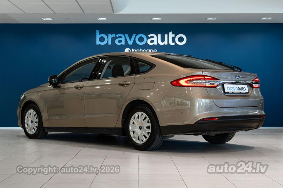 Smilšu krāsa Ford Mondeo 2020 Tallina, ar dzinēja tilpumu 2.00 L un nobraukumu 64 tūkst. km par 17790 €, foto 5 vietnē AUTOMOTO.COM.LV