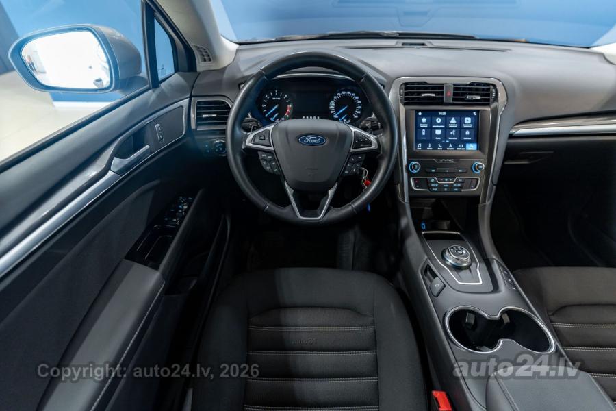 Smilšu krāsa Ford Mondeo 2020 Tallina, ar dzinēja tilpumu 2.00 L un nobraukumu 64 tūkst. km par 17790 €, foto 8 vietnē AUTOMOTO.COM.LV