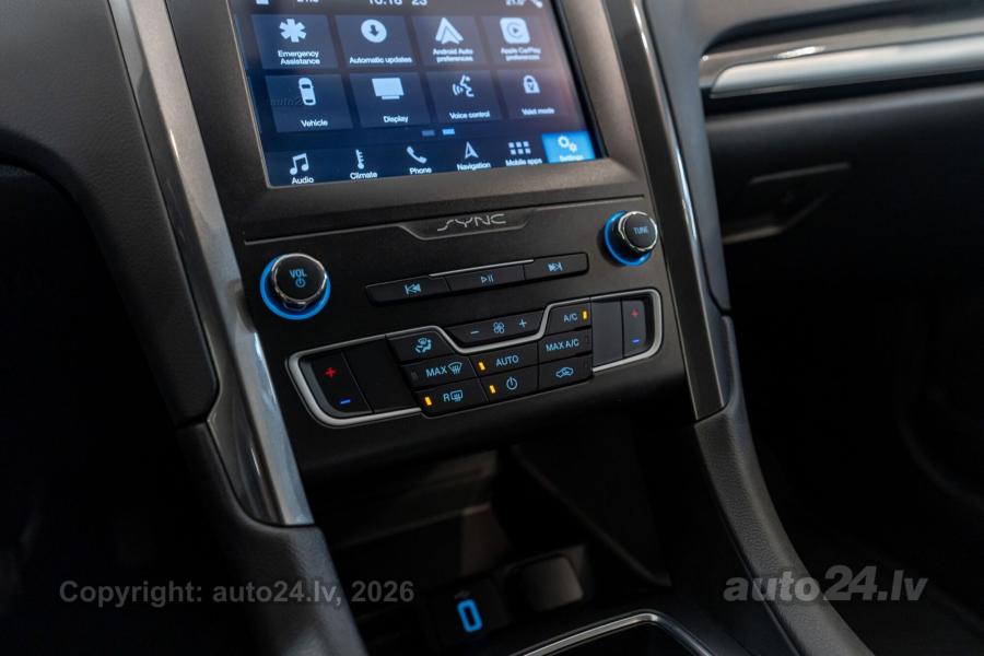 Smilšu krāsa Ford Mondeo 2020 Tallina, ar dzinēja tilpumu 2.00 L un nobraukumu 64 tūkst. km par 17790 €, foto 11 vietnē AUTOMOTO.COM.LV