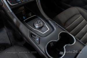 Smilšu krāsa Ford Mondeo 2020 Tallina, ar dzinēja tilpumu 2.00 L un nobraukumu 64 tūkst. km par 17790 €, foto 13 vietnē AUTOMOTO.COM.LV