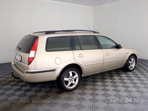 Smilšu krāsa Ford Mondeo 2002 Tallina, ar dzinēja tilpumu 1.80 L un nobraukumu 256 tūkst. km par 599 €, foto 3 vietnē AUTOMOTO.COM.LV