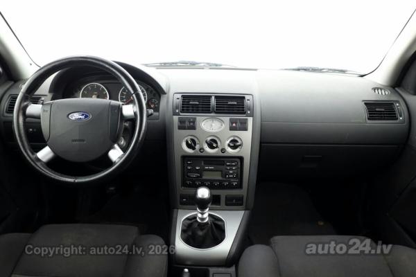 Smilšu krāsa Ford Mondeo 2002 Tallina, ar dzinēja tilpumu 1.80 L un nobraukumu 256 tūkst. km par 599 €, foto 5 vietnē AUTOMOTO.COM.LV
