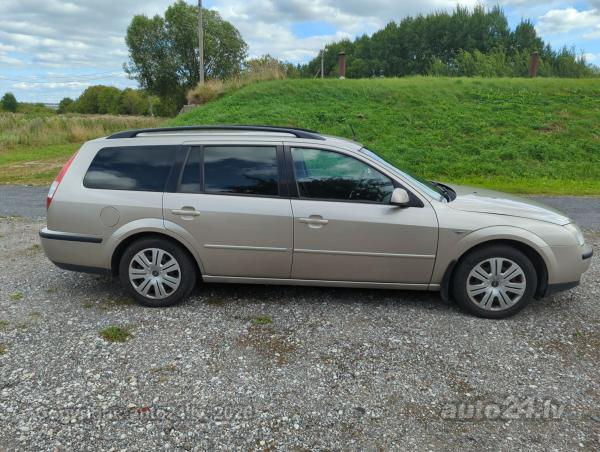 Beige Ford Mondeo 2004 in Tallinn, with an engine capacity of 2.00 L and mileage of 223 thousand km for 700 €, photo 5 on AUTOMOTO.COM.LV