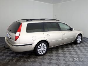 Beige Ford Mondeo 2004 in Tallinn, with an engine capacity of 2.00 L and mileage of 222 thousand km for 799 €, photo 4 on AUTOMOTO.COM.LV