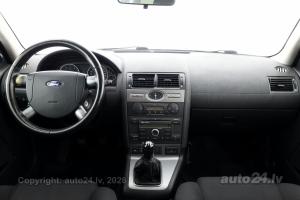 Beige Ford Mondeo 2004 in Tallinn, with an engine capacity of 2.00 L and mileage of 222 thousand km for 799 €, photo 6 on AUTOMOTO.COM.LV