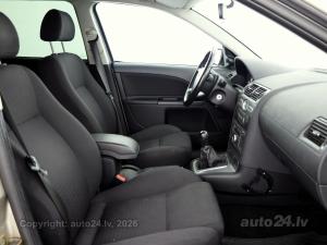 Beige Ford Mondeo 2004 in Tallinn, with an engine capacity of 2.00 L and mileage of 222 thousand km for 799 €, photo 7 on AUTOMOTO.COM.LV