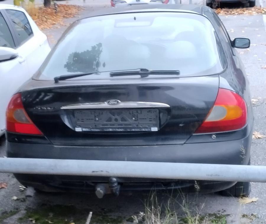 Melns Ford Mondeo 1996 Tallina, ar dzinēja tilpumu 0.00 L un nobraukumu 207 tūkst. km par 1500 €, foto 8 vietnē AUTOMOTO.COM.LV