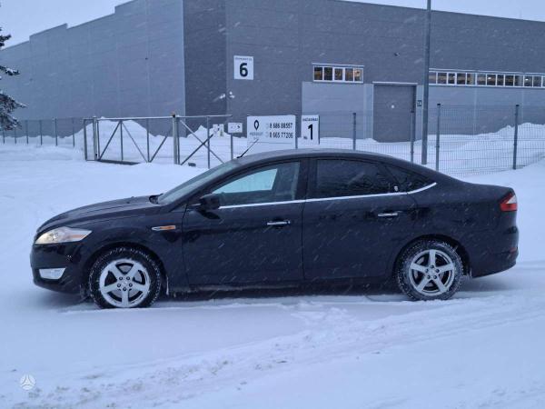 Black Ford Mondeo 2007 in Plunge, with an engine capacity of 2.00 L and mileage of 302 thousand km for 1850 €, photo 2 on AUTOMOTO.COM.LV