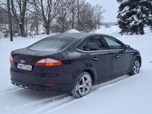 Black Ford Mondeo 2007 in Plunge, with an engine capacity of 2.00 L and mileage of 302 thousand km for 1850 €, photo 5 on AUTOMOTO.COM.LV