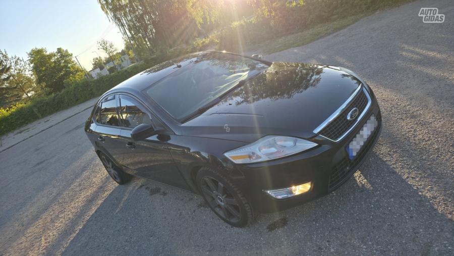 Black Ford Mondeo 2007 in Ukmerge, with an engine capacity of 2.00 L and mileage of 307 thousand km for 1500 €, photo 3 on AUTOMOTO.COM.LV