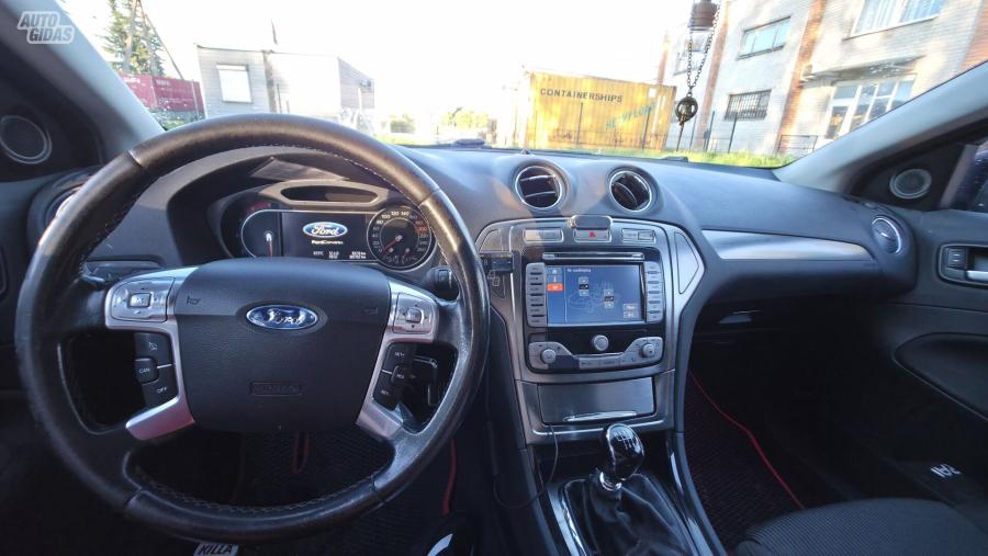 Black Ford Mondeo 2007 in Ukmerge, with an engine capacity of 2.00 L and mileage of 307 thousand km for 1500 €, photo 6 on AUTOMOTO.COM.LV