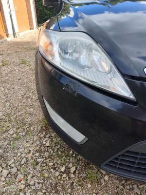 Black Ford Mondeo 2007 in Kaunas, with an engine capacity of 1.75 L and mileage of 385 thousand km for 1600 €, photo 4 on AUTOMOTO.COM.LV