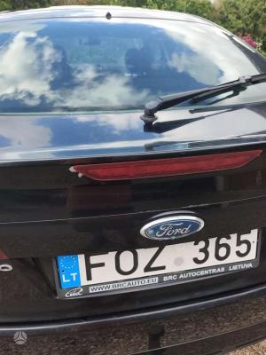 Black Ford Mondeo 2007 in Kaunas, with an engine capacity of 1.75 L and mileage of 385 thousand km for 1600 €, photo 11 on AUTOMOTO.COM.LV
