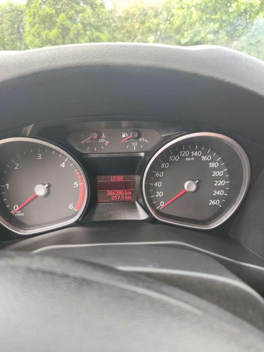 Black Ford Mondeo 2007 in Kaunas, with an engine capacity of 1.75 L and mileage of 385 thousand km for 1600 €, photo 14 on AUTOMOTO.COM.LV