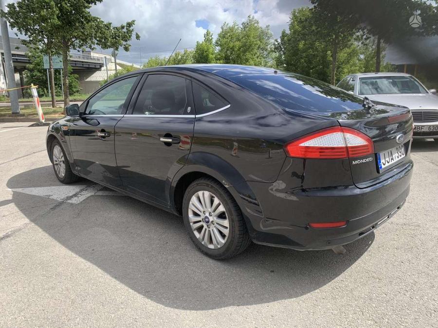 Melns Ford Mondeo 2007 Klaipėda, ar dzinēja tilpumu 1.75 L un nobraukumu 303 tūkst. km par 2200 €, foto 5 vietnē AUTOMOTO.COM.LV