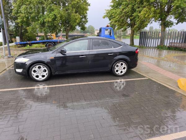 Black Ford Mondeo 2007 in Riga, with an engine capacity of 2.00 L and mileage of 286 thousand km for 2200 €, photo 3 on AUTOMOTO.COM.LV