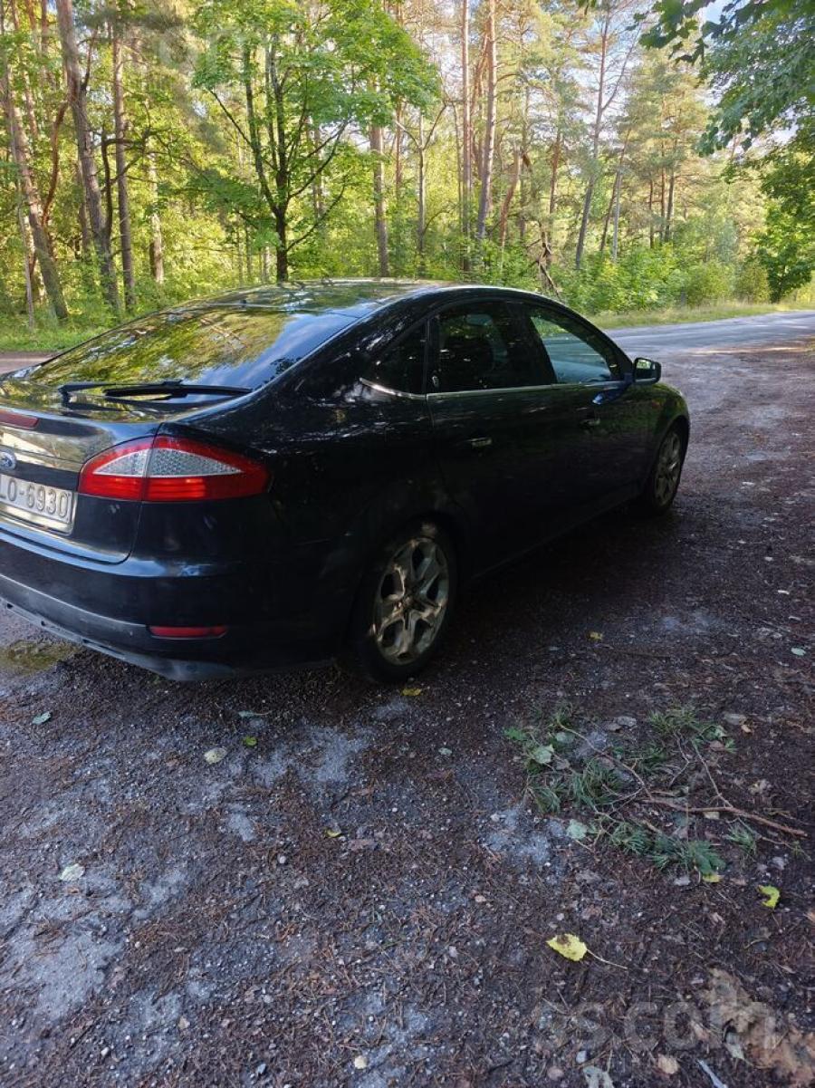 Melns Ford Mondeo 2007 Rīga, ar dzinēja tilpumu 2.00 L un nobraukumu 285 tūkst. km par 1900 €, foto 5 vietnē AUTOMOTO.COM.LV