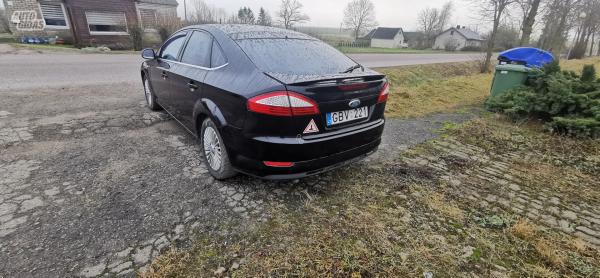 Melns Ford Mondeo 2008 Alīta, ar dzinēja tilpumu 2.00 L un nobraukumu 441 tūkst. km par 1350 €, foto 2 vietnē AUTOMOTO.COM.LV
