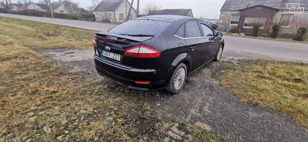Melns Ford Mondeo 2008 Alīta, ar dzinēja tilpumu 2.00 L un nobraukumu 441 tūkst. km par 1350 €, foto 9 vietnē AUTOMOTO.COM.LV