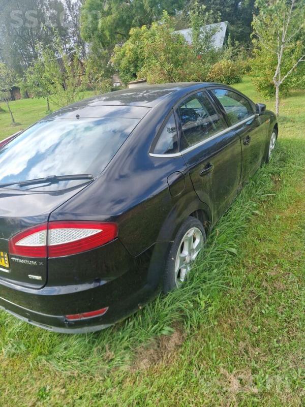 Black Ford Mondeo 2008 in Valmiera, with an engine capacity of 1.80 L and mileage of 220 thousand km for 750 €, photo 2 on AUTOMOTO.COM.LV