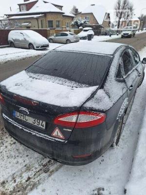 Melns Ford Mondeo 2008 Šauļi, ar dzinēja tilpumu 1.80 L un nobraukumu 300 tūkst. km par 1750 €, foto 4 vietnē AUTOMOTO.COM.LV