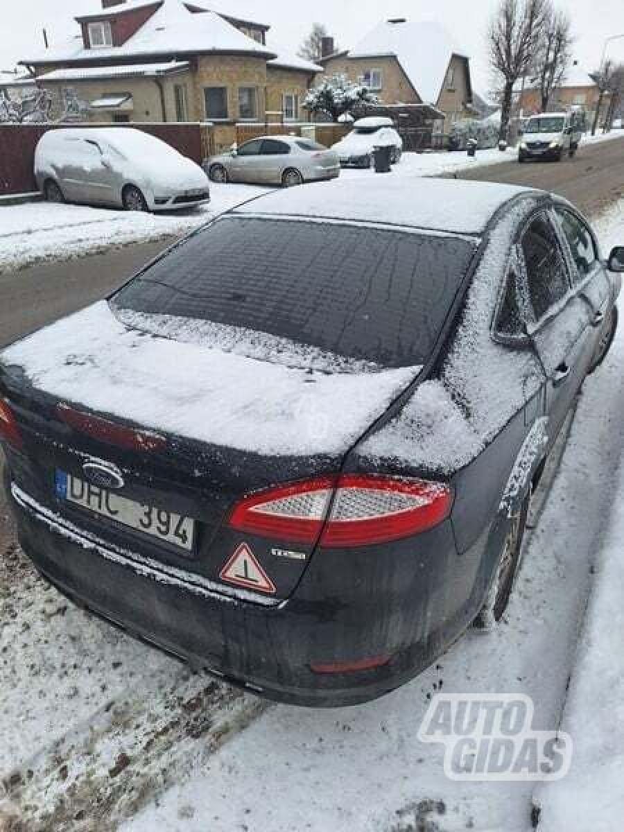 Melns Ford Mondeo 2008 Šauļi, ar dzinēja tilpumu 1.80 L un nobraukumu 300 tūkst. km par 1650 €, foto 4 vietnē AUTOMOTO.COM.LV
