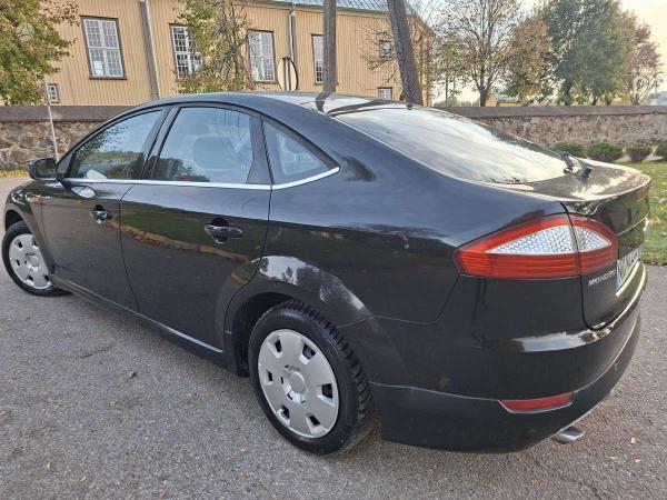 Melns Ford Mondeo 2009 Raseiniai, ar dzinēja tilpumu 2.18 L un nobraukumu 217 tūkst. km par 2450 €, foto 2 vietnē AUTOMOTO.COM.LV